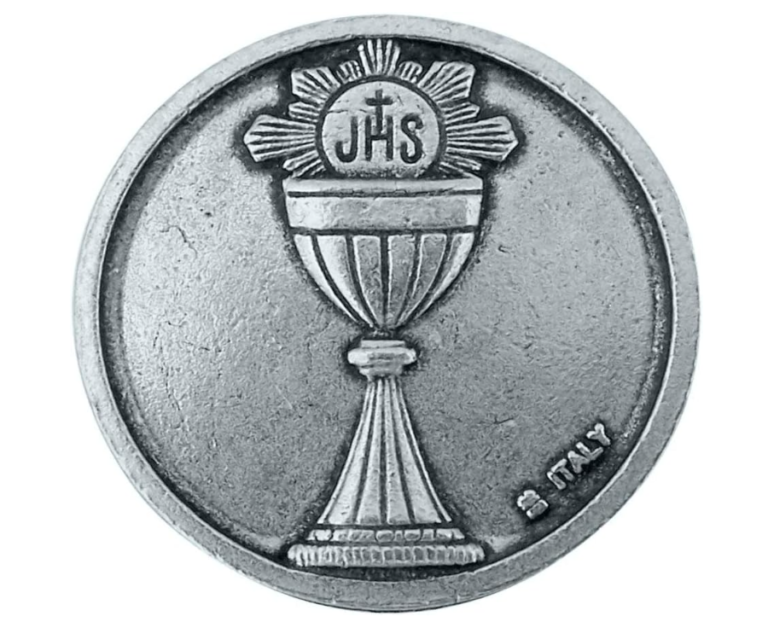 32 Special First Communion Gifts For Girls in 2024 - giftlab